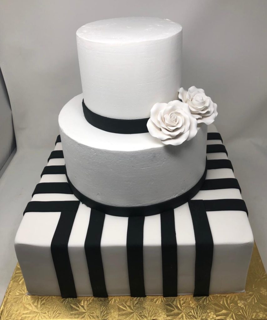 Top Hat - Farhat Sweets